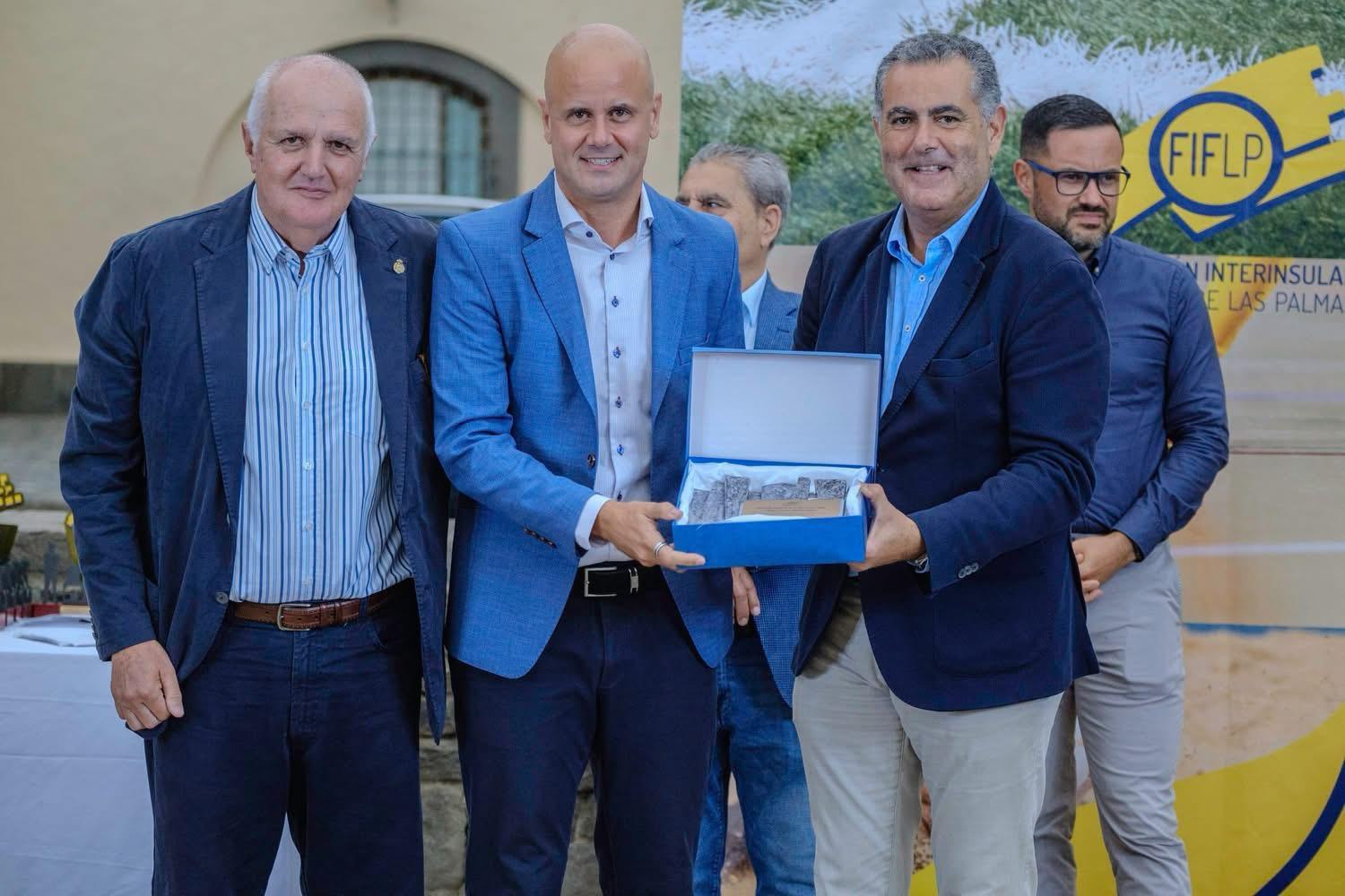 Miguel Ángel Ramírez receives the special ‘Gregorio de la Torre Yoyo ...